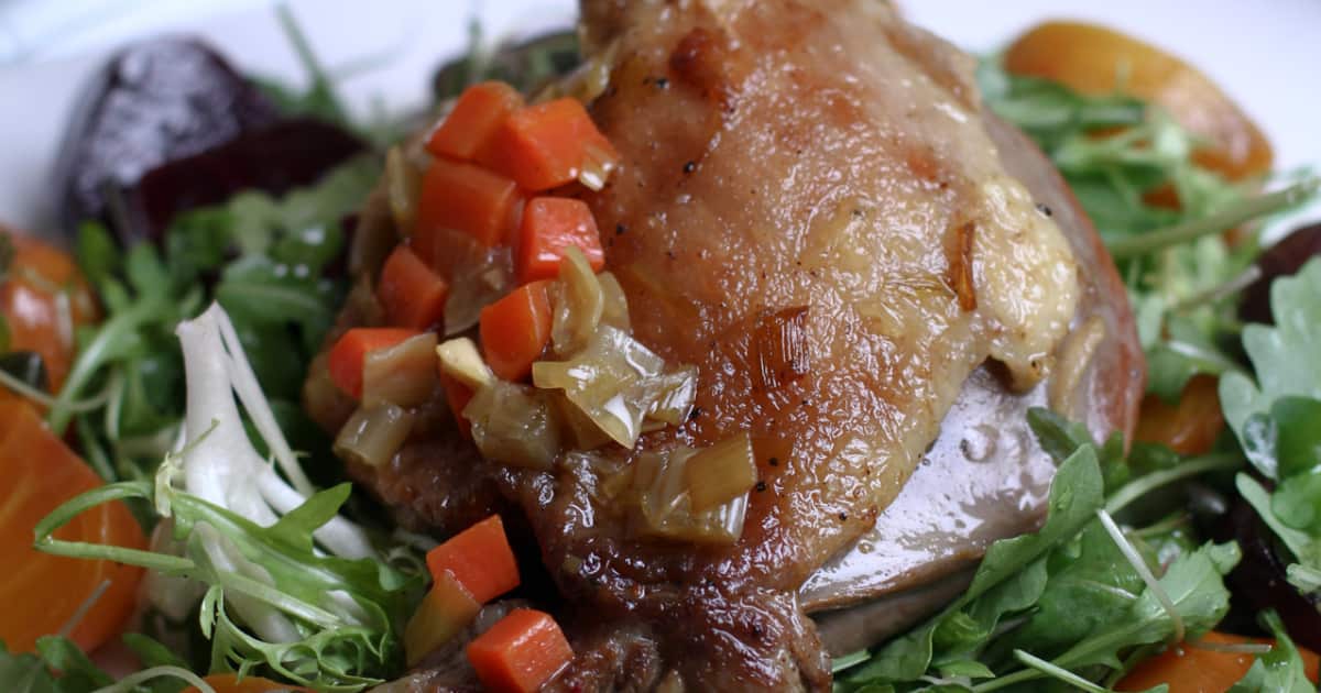 Cuisse de canard braisée au safran et au Ras el hanout | Zeste