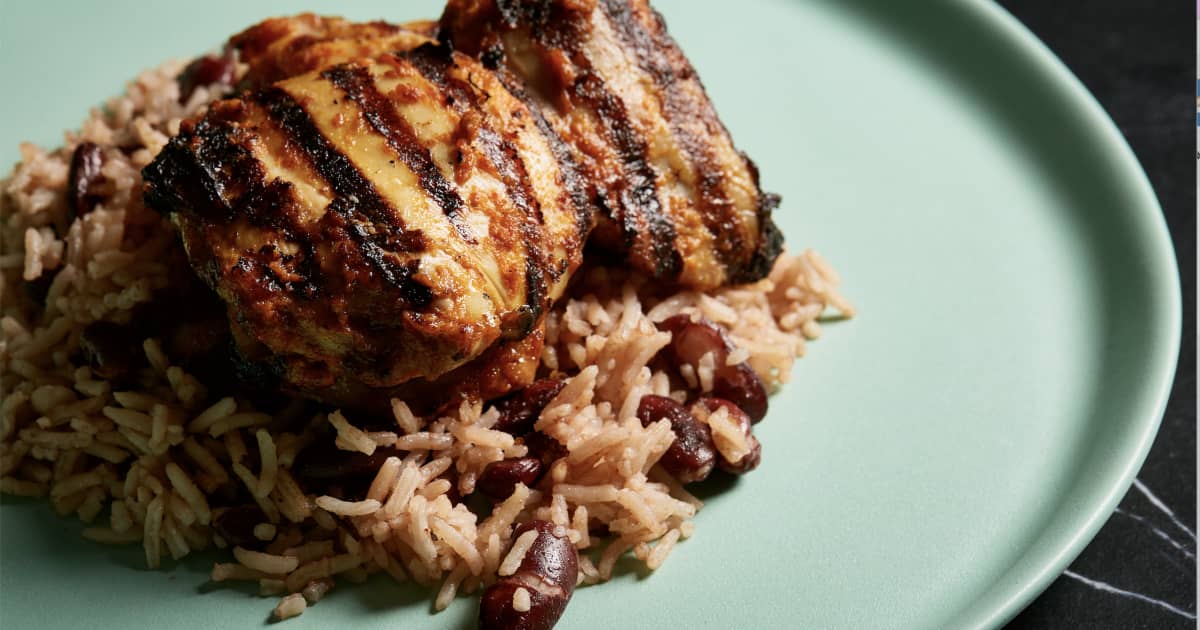 Poulet jerk et riz collé | Zeste