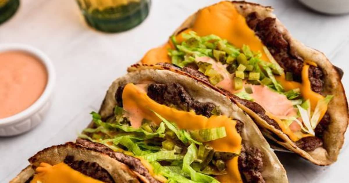 Smash Burger Tacos : voici comment faire la recette TikTok | Zeste