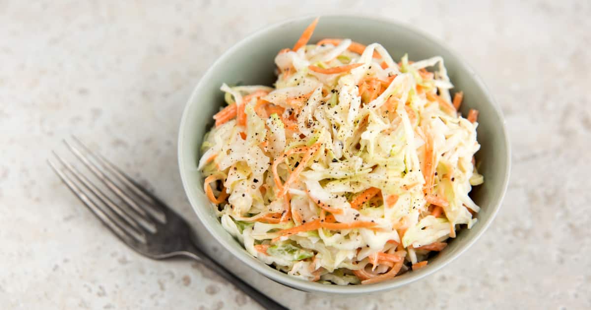 Recette de salade de chou crémeuse | Zeste