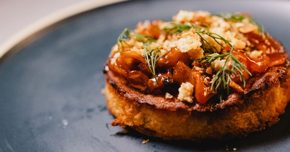 Tartelette à la betterave, caramel aux épices | Zeste