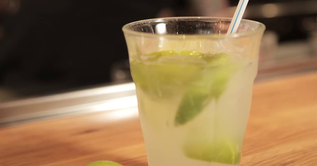 Comment Faire Un Cocktail Caïpirinha Zeste