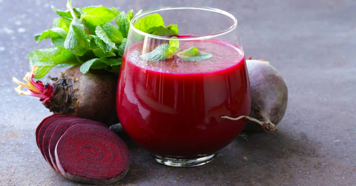 Recette de jus rouge à la betterave | Zeste