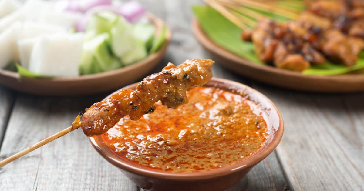 Recette de satay (brochettes) de poulet | Zeste