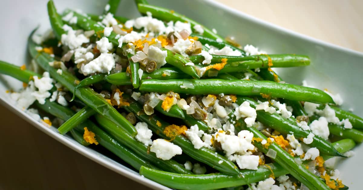 Recette de sauté de haricots verts aux câpres | Zeste