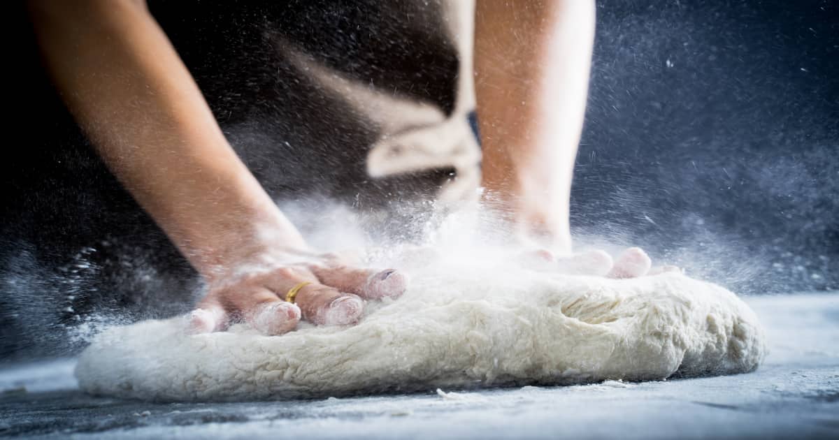 Comment faire une pâte à pizza végétalienne et sans gluten? | Zeste