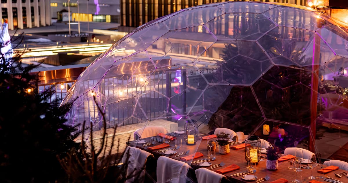 Ce restaurant offre des soupers dans des dômes chauffés et c'est romantique à souhait | Zeste