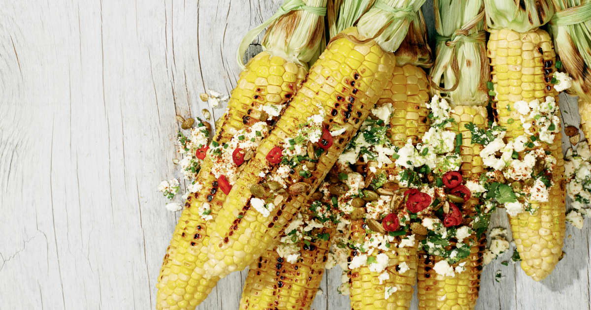 Comment cuire un blé d’Inde (dans l’eau, sur le BBQ ou au micro-ondes ...
