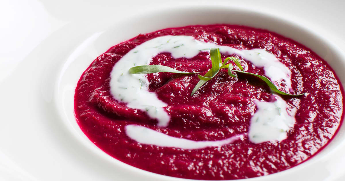 Recette de potage de betteraves aux pommes | Zeste