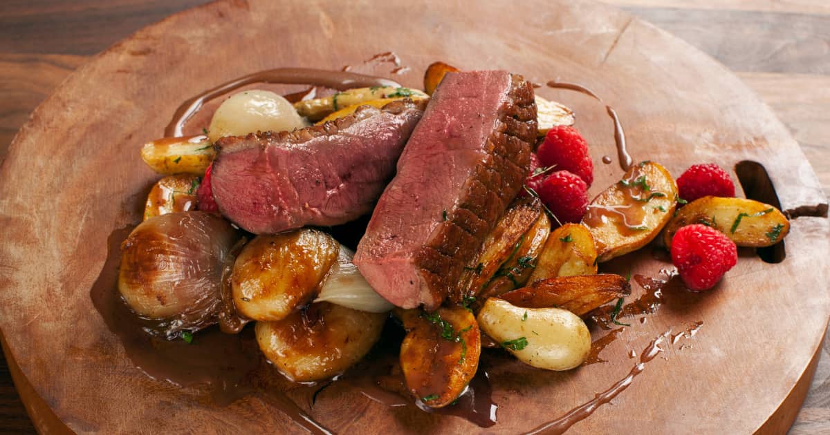 Recette de canard rôti sauce aux framboises | Zeste
